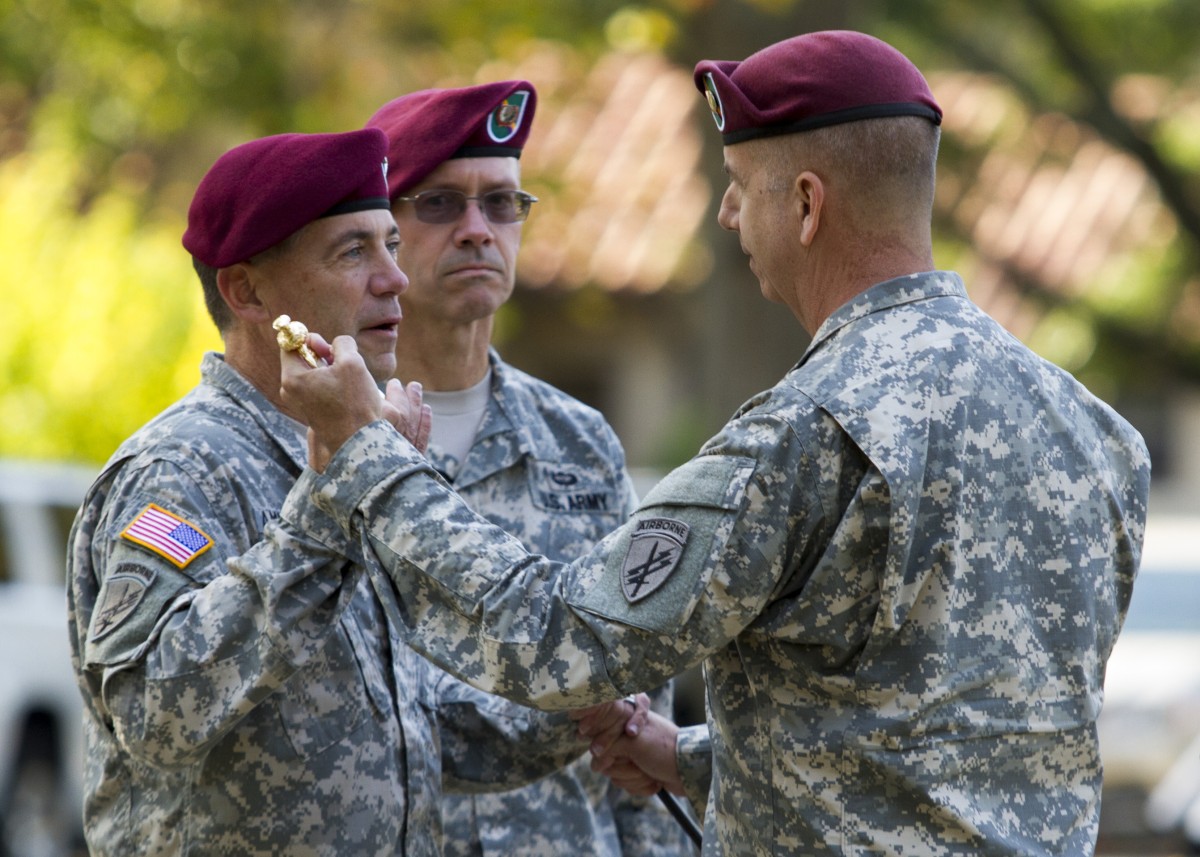 Fort Bragg-based Army Reserve two-star command changes senior enlisted ...