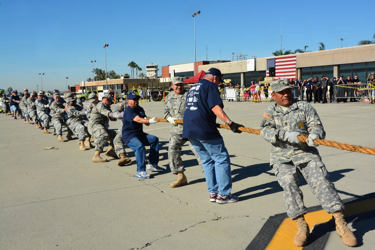 Fort Irwin MEDDAC Soldiers turn out to support USO Ontario Airport ...