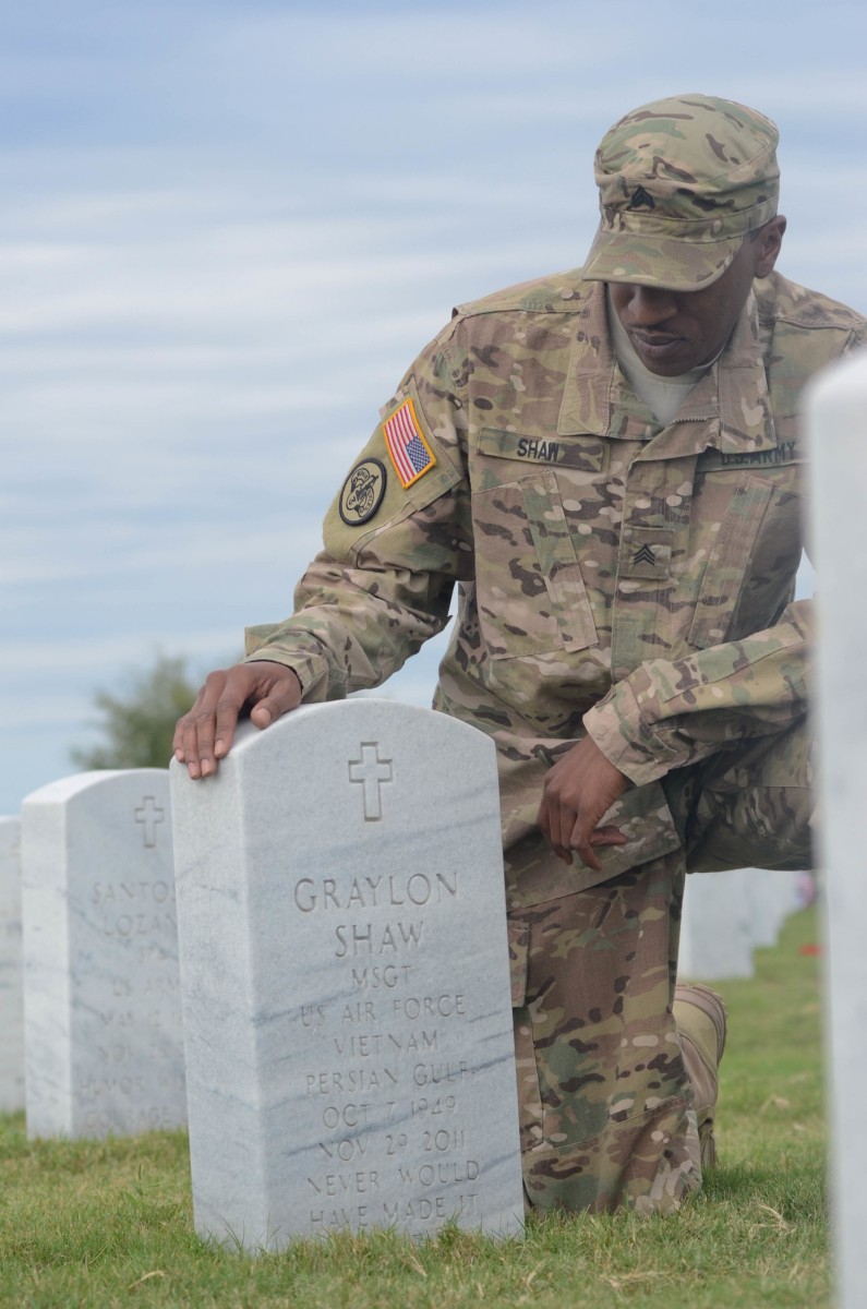 Brave Rifles Trooper honors father's service | Article | The United ...