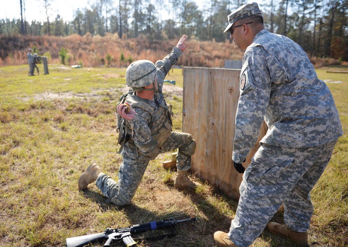 Soldiers culminate marksmanship training with buddy team live fire ...