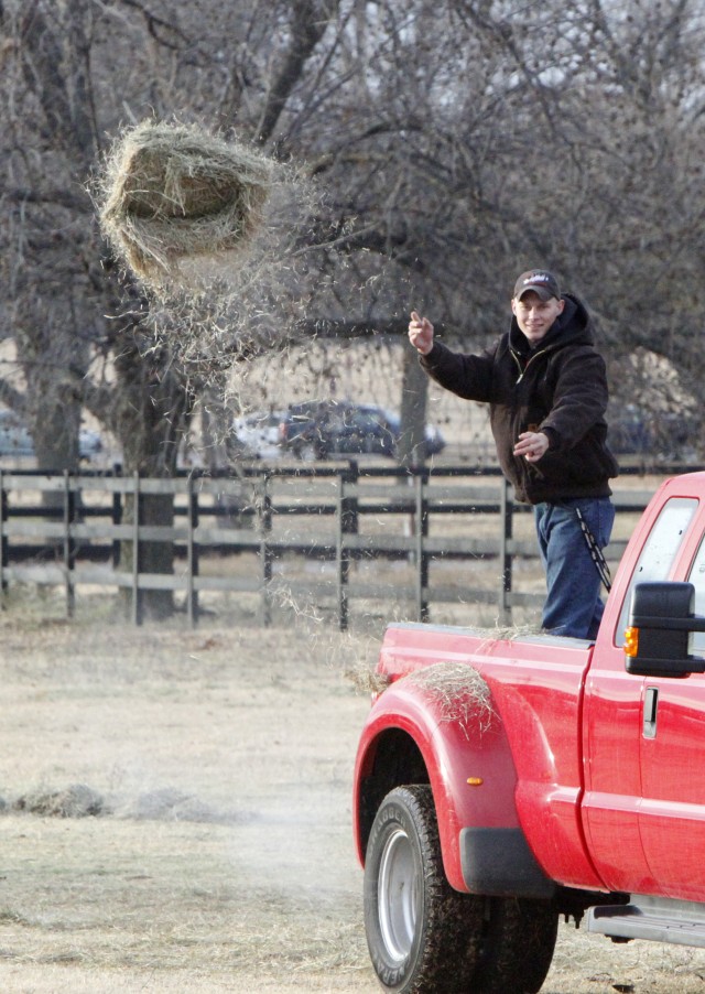 Fort Sill Artillery Half Section prepares for Tournament of Roses ...