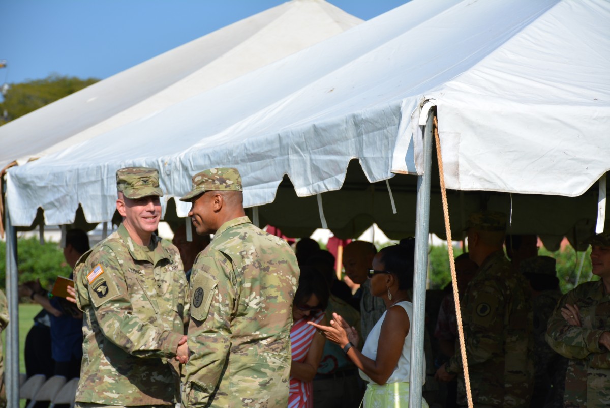 Warrior Transition Battalion-Hawaii conducts a Change of Command ...