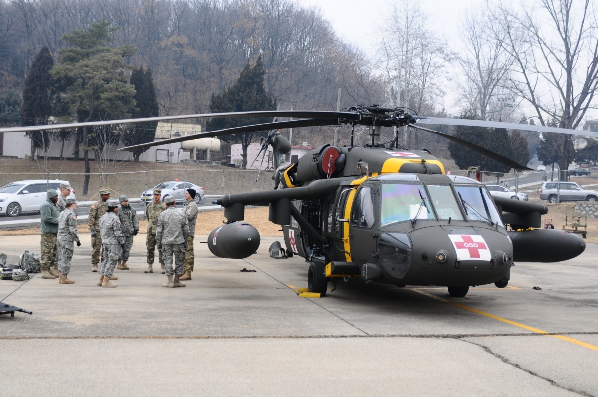 'Thunder' medics conduct medical evacuation training | Article | The ...