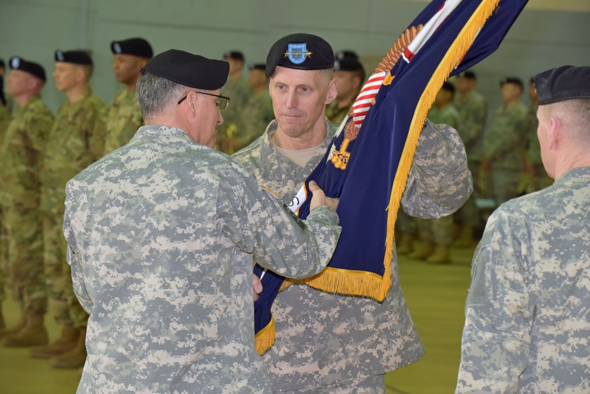 Army's Top Operational Command in Korea Welcomes New Commander ...