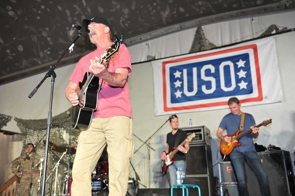 USO marks 75th anniversary | Article | The United States Army
