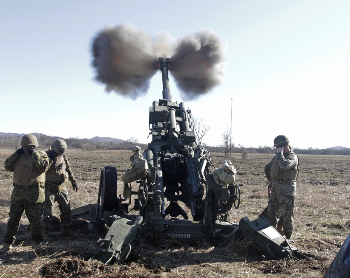 Precision smart rounds: Marines deliver steel on steel from 15.5 ...