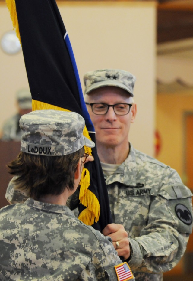 Reinert takes command of the 88th RSC | Article | The United States Army