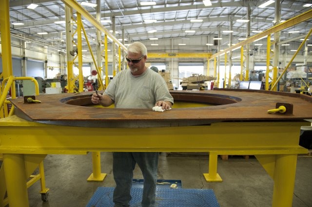 Leaders transforming Army business operations | Article | The United ...