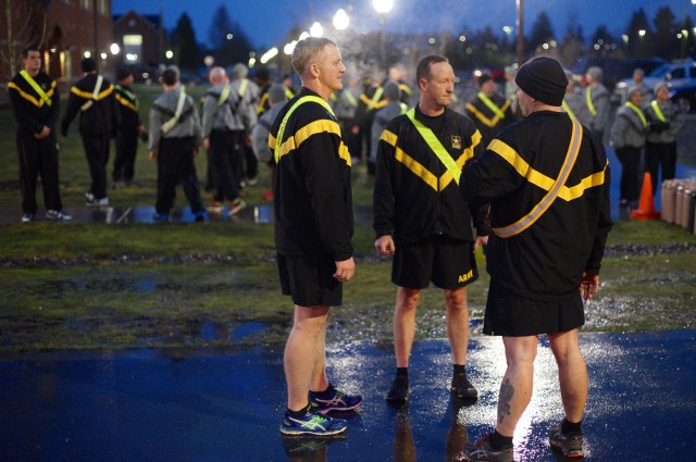 Army Ordnance Chief visits 593rd ESC on JBLM | Article | The United ...