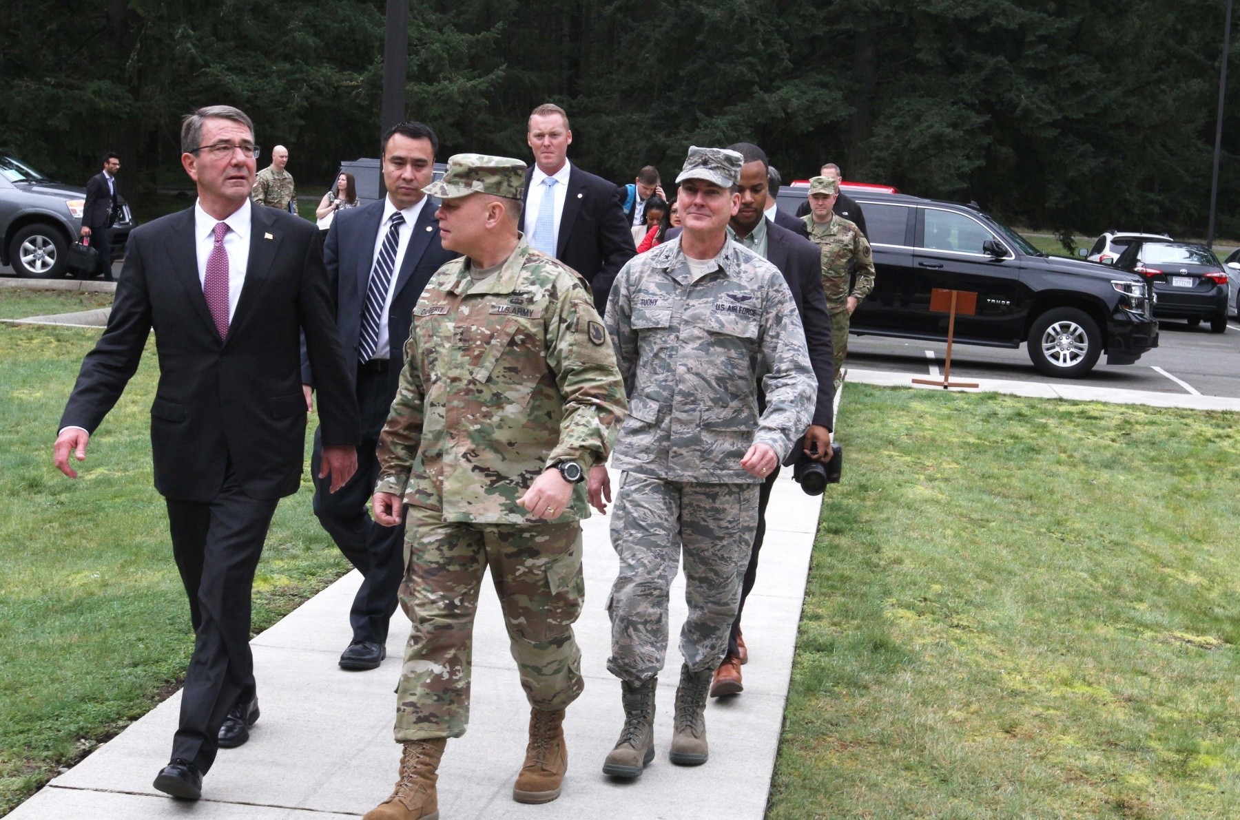 Secretary of Defense visits I Corps, JBLM | Article | The United States ...