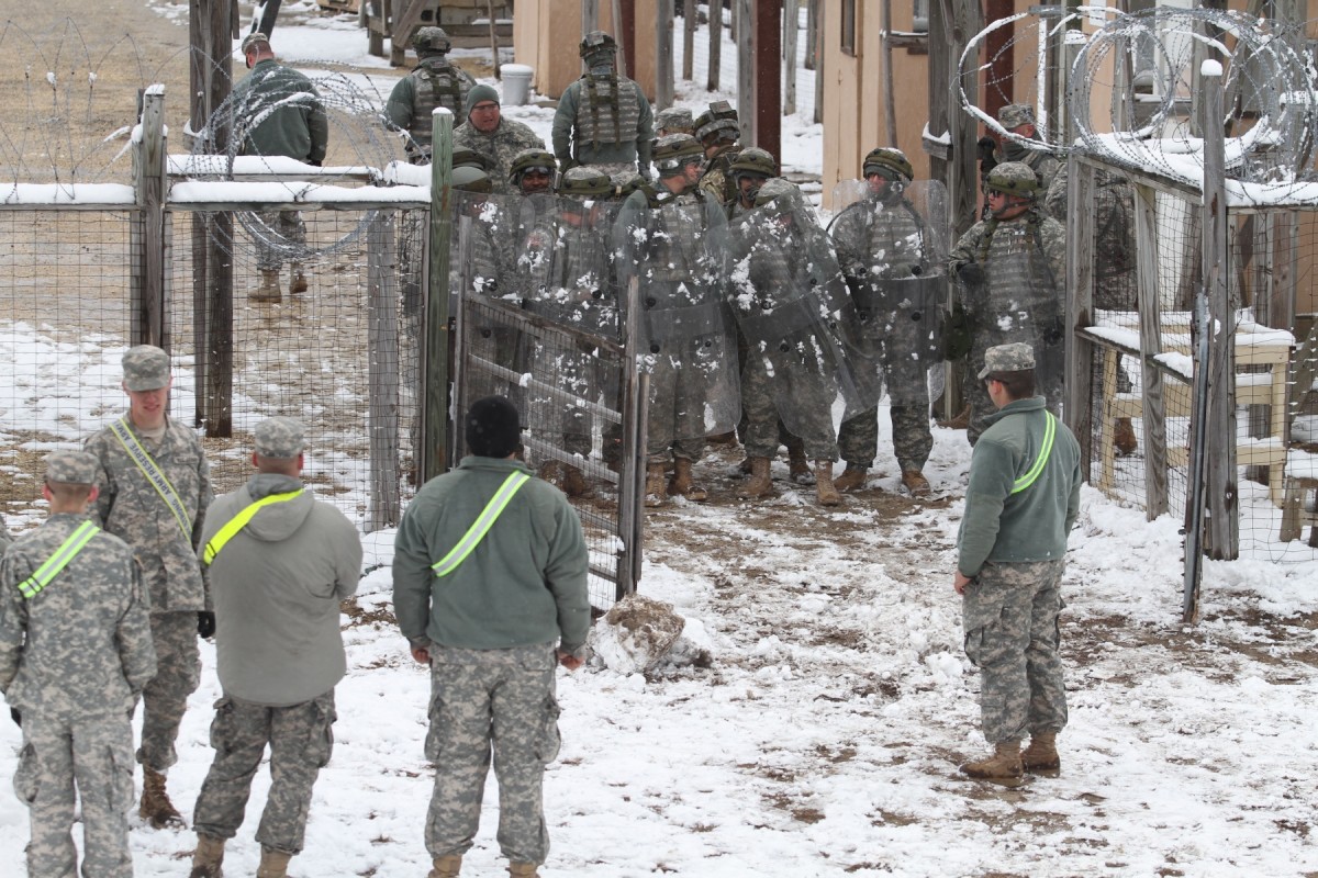 Military Police Company Prepares for Deployment at CSTX | Article | The ...