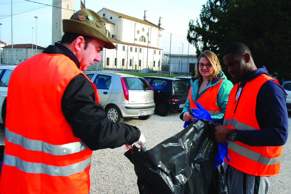 Spring cleanup ties bonds with the community, builds stronger teams ...