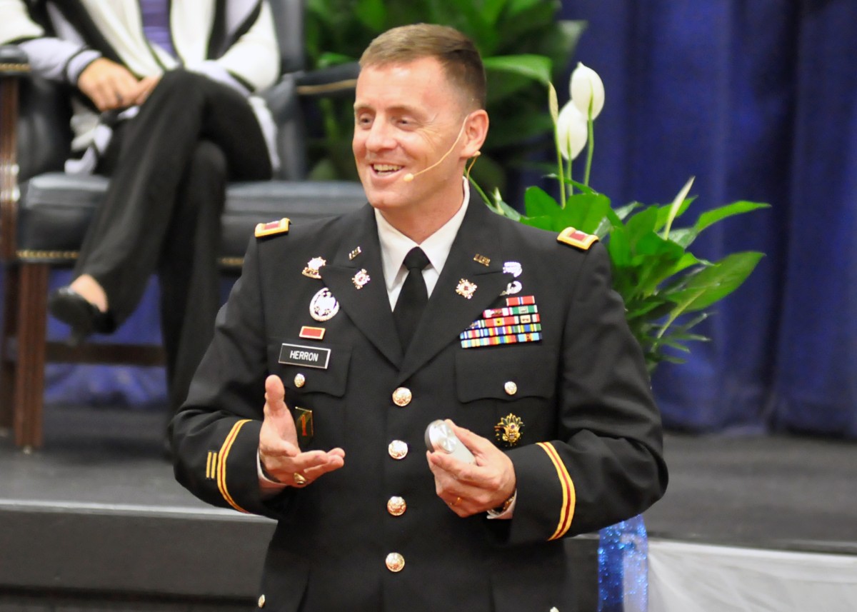Commander talks terrorism, geo-politics, encourages critical thinking ...