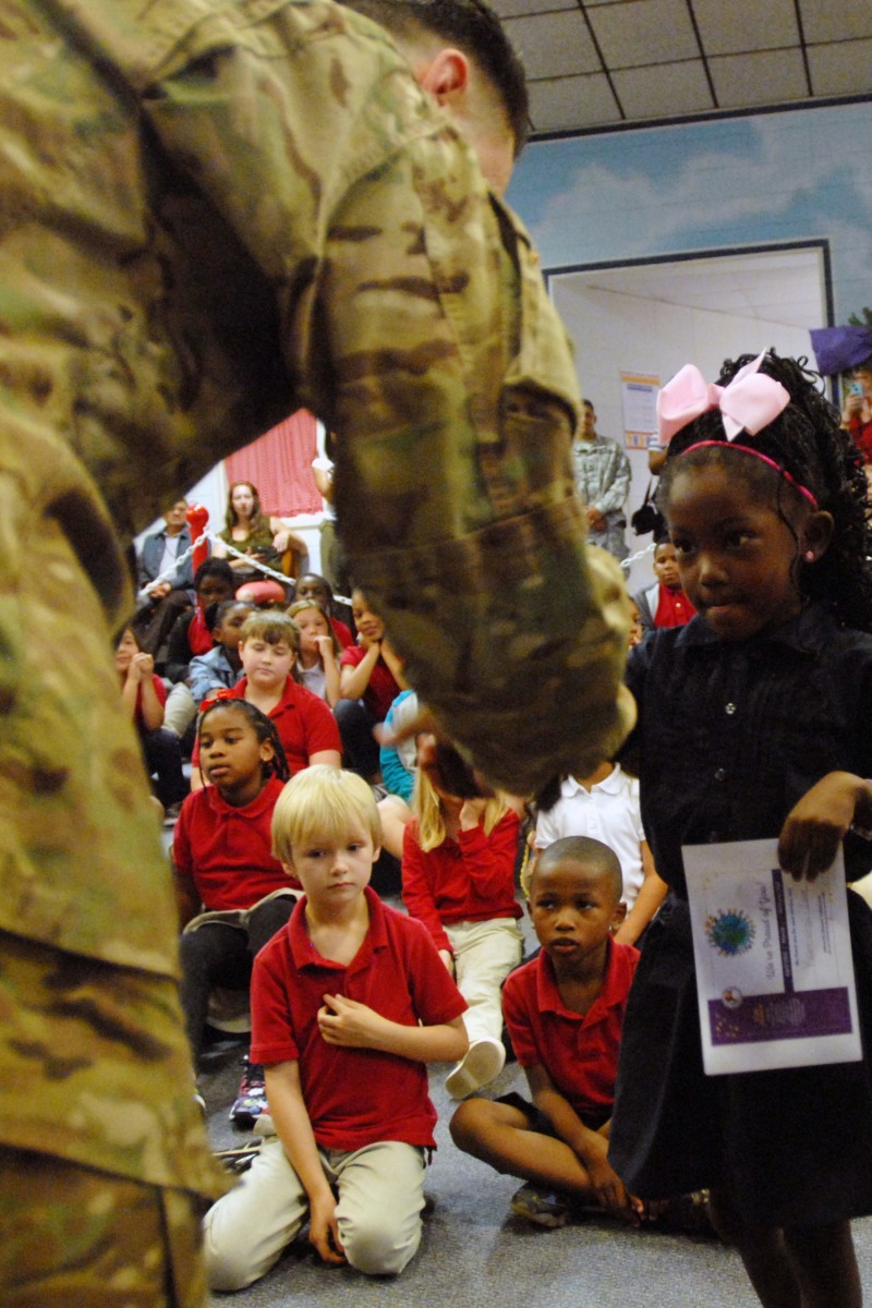 Soldier recognizes military children's sacrifices | Article | The ...
