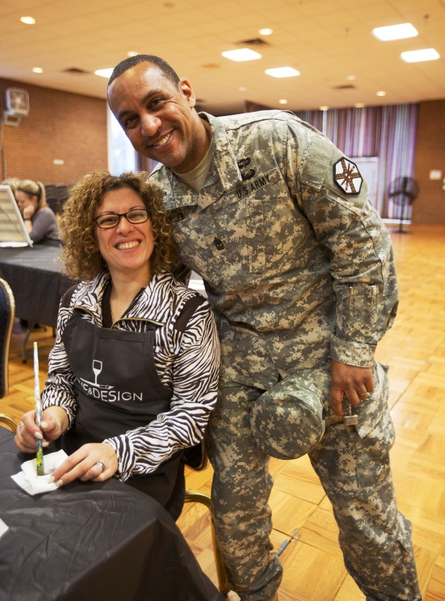 Military spouses get creative while enjoying fellowship | Article | The ...