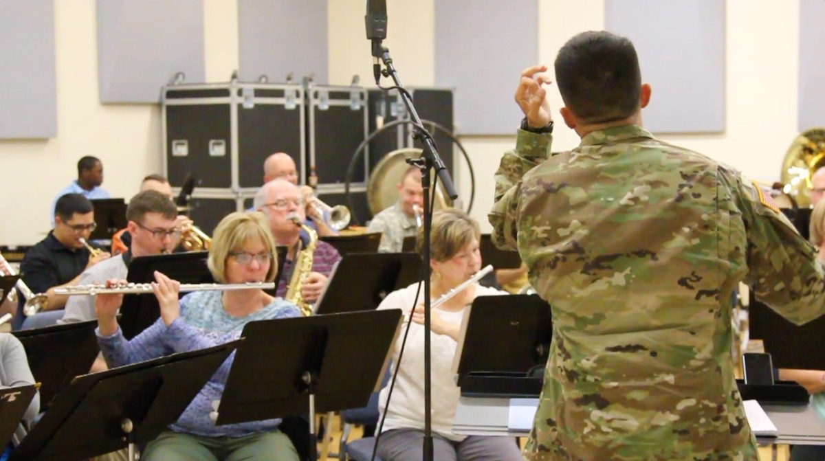 Division band to bring music of Hollywood to Junction City opera house ...