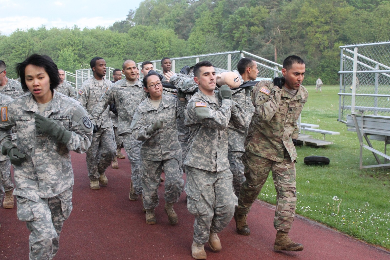 Junior enlisted medical Soldiers motivate through physical fitness ...