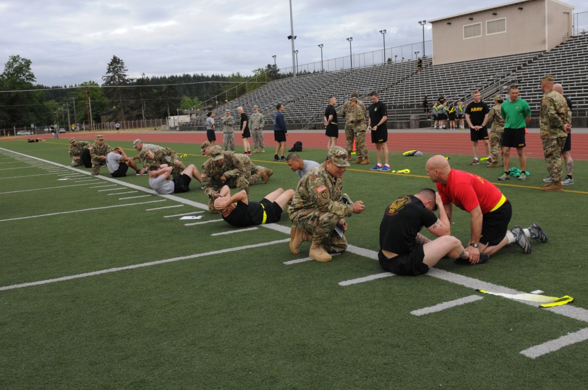 Soldiers challenge themselves in the I Corps Best Warrior Competition ...