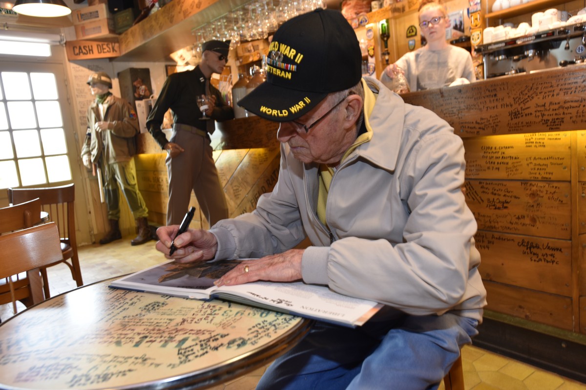 72 years later, D-Day paratrooper returns to Normandy | Article | The ...