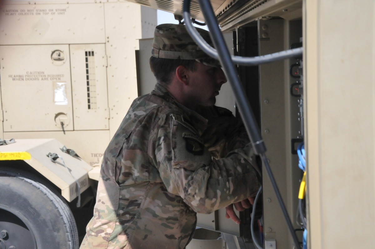 Task Force Strike signal Soldiers maintain communication lines ...