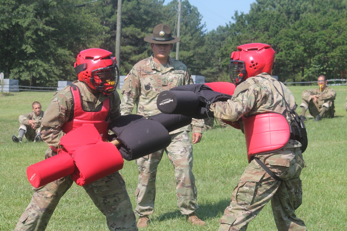 'If you do it, I'll do it' Brothers attend basic training together ...