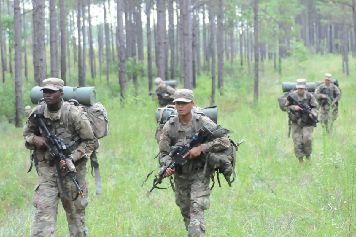 Soldiers overcome training challenges through teamwork | Article | The ...