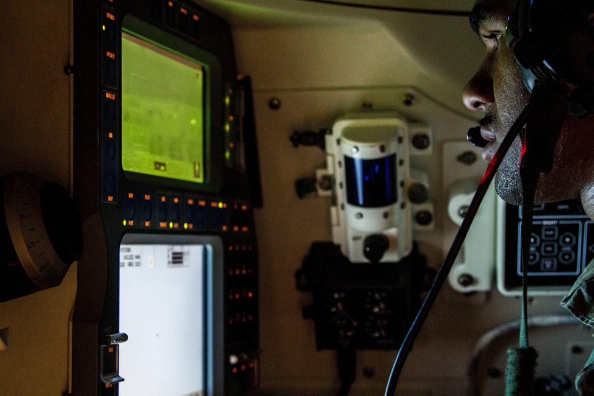 Soldiers prepare on tank simulators for Saber Guardian exercise ...