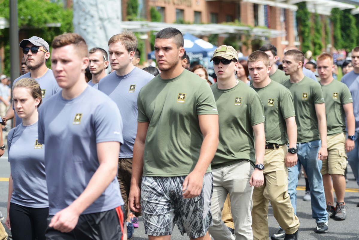 Army Recruiting Aims To Reconnect With America Dispel Myths Article
