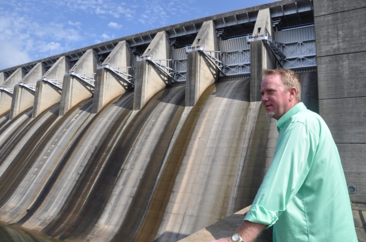 Corps dams demand best of operator trainees | Article | The United ...