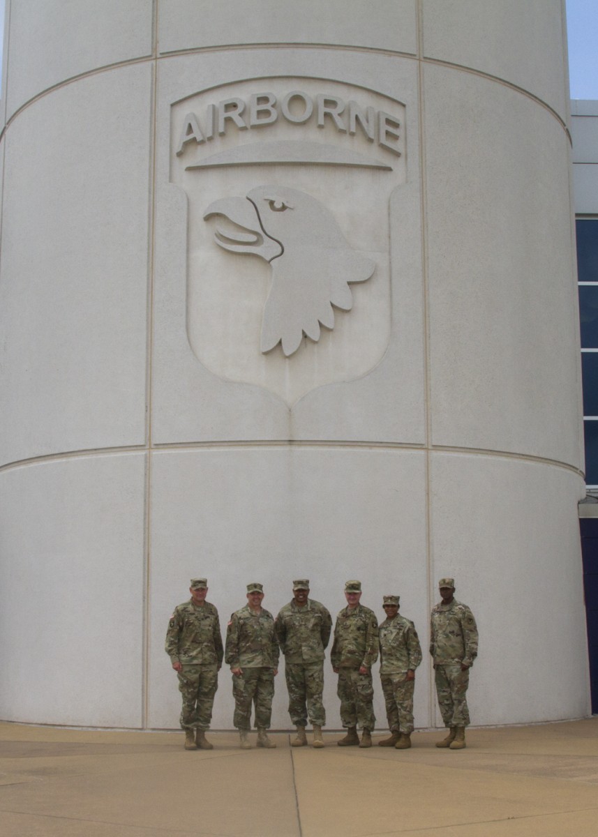 AMC DCG visits Fort Campbell | Article | The United States Army