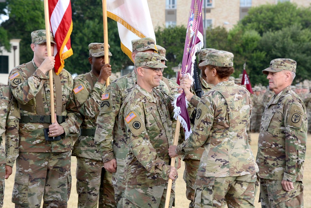 Major General Lein assumes command of AMEDDC&S | Article | The United ...