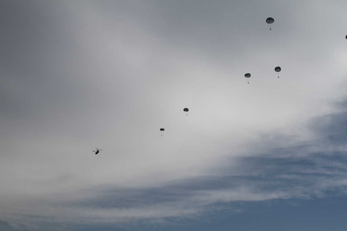 Airborne unit makes one last jump before deactivation | Article | The ...