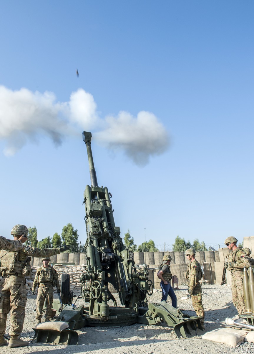Army Secretary engages with artillerymen in action | Article | The ...