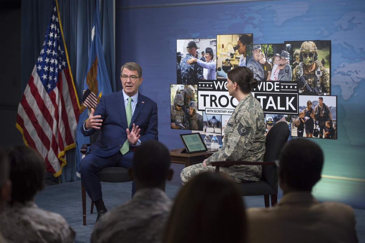 Carter thanks troops, discusses concerns in worldwide troop talk ...