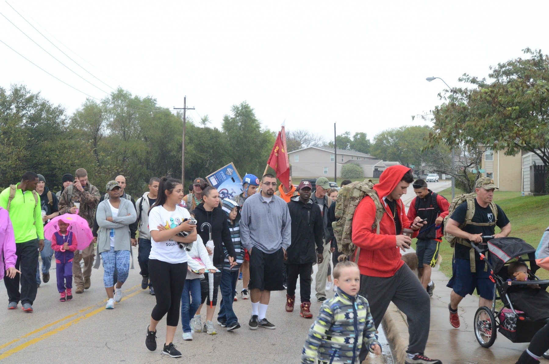 Santa's ruck march spreads holiday cheer | Article | The United States Army