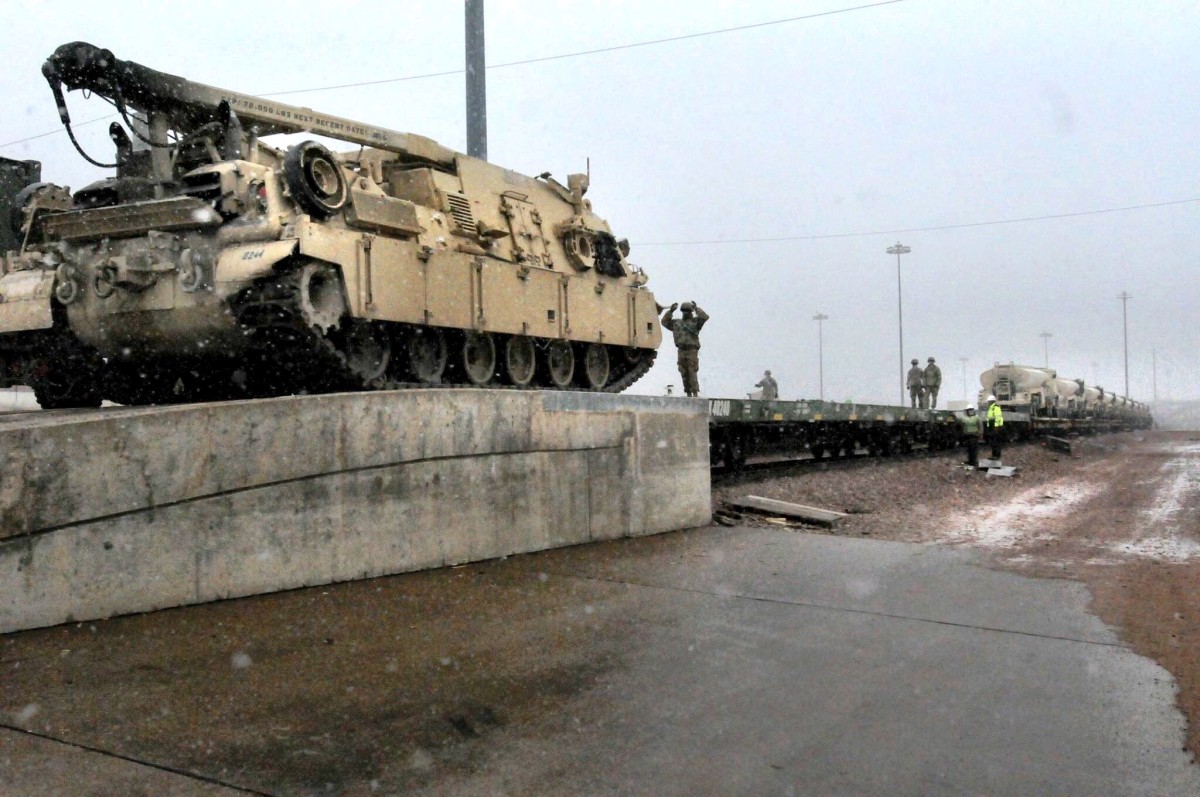 Tank brigade sets quick pace moving to Europe | Article | The United ...