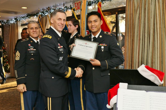 Photo: Eighth Army CG Hosts Annual Holiday Reception | Article | The ...