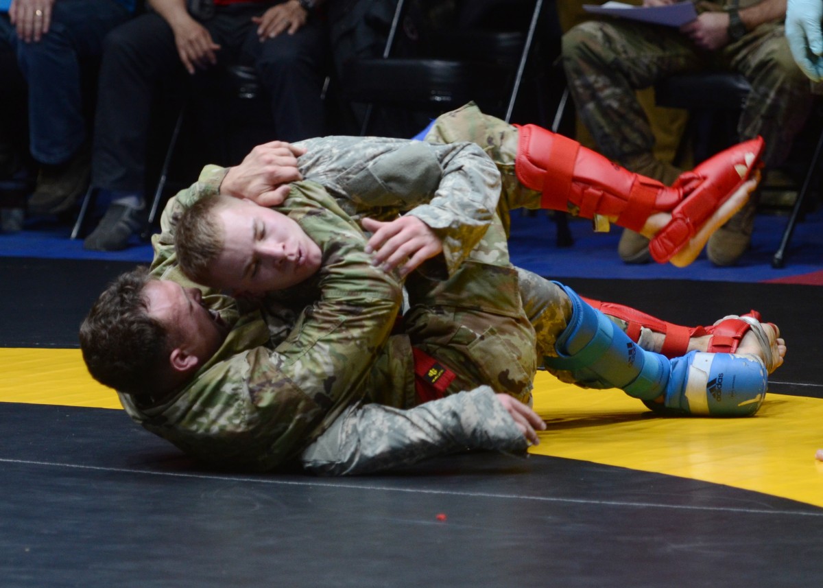 'Diehard' Soldiers crowned champs at 'Fight Night' tournament | Article ...