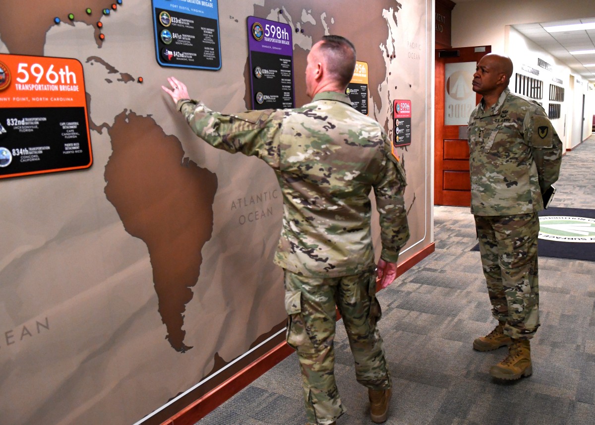 AMC deputy visits SDDC | Article | The United States Army