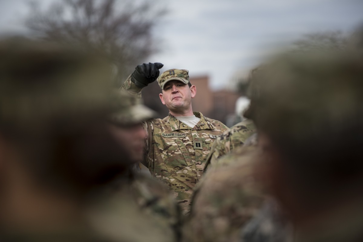 Army Reserve Soldiers prepare for Presidential Inauguration parade ...