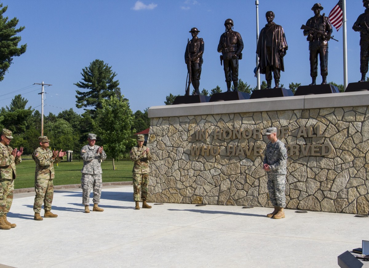 Cancer survivor named MacArthur Leadership Award winner | Article | The ...