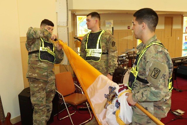 Chaplain assistants stand ready and vigorous | Article | The United ...