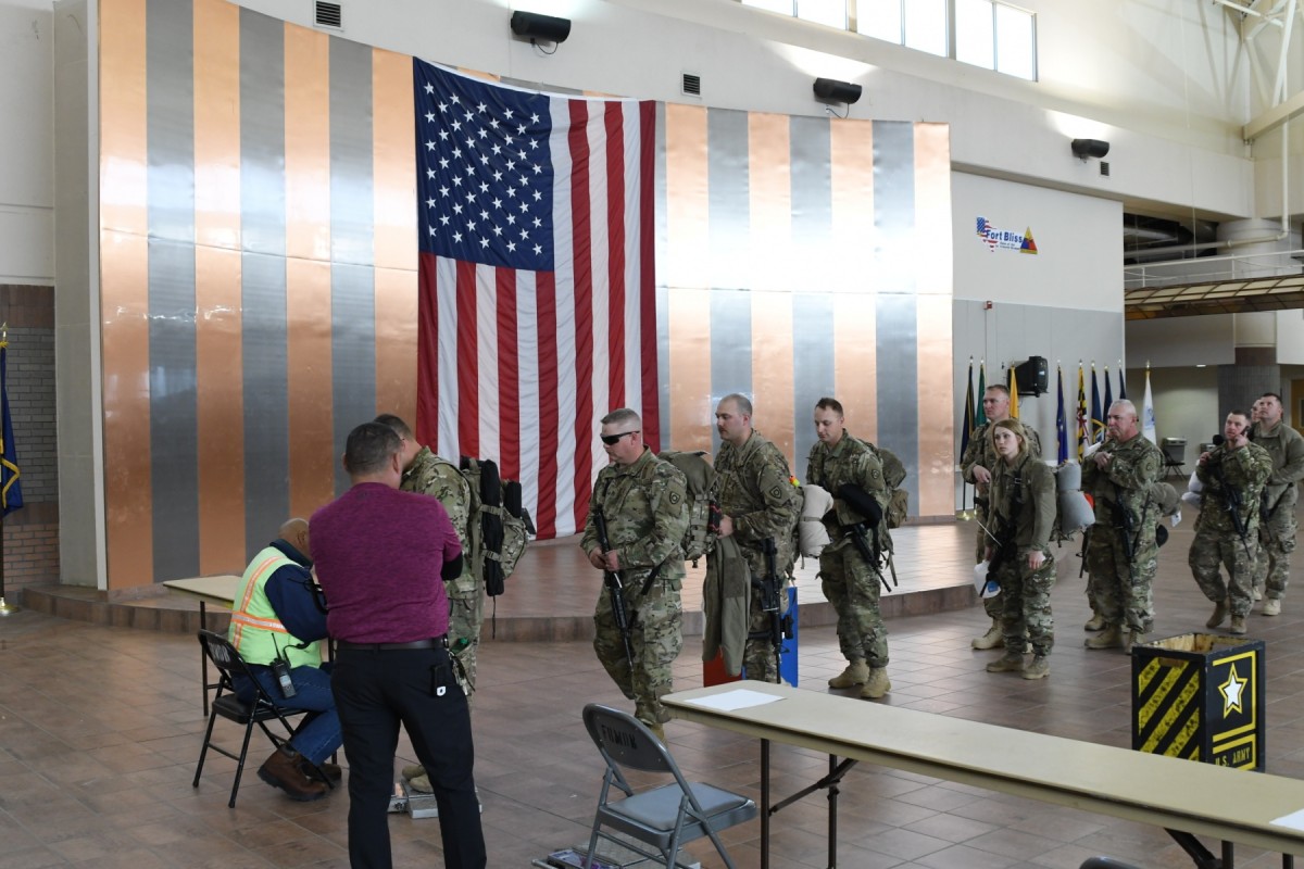 Guard Soldiers deploy in support of Operation Freedom's Sentinel ...