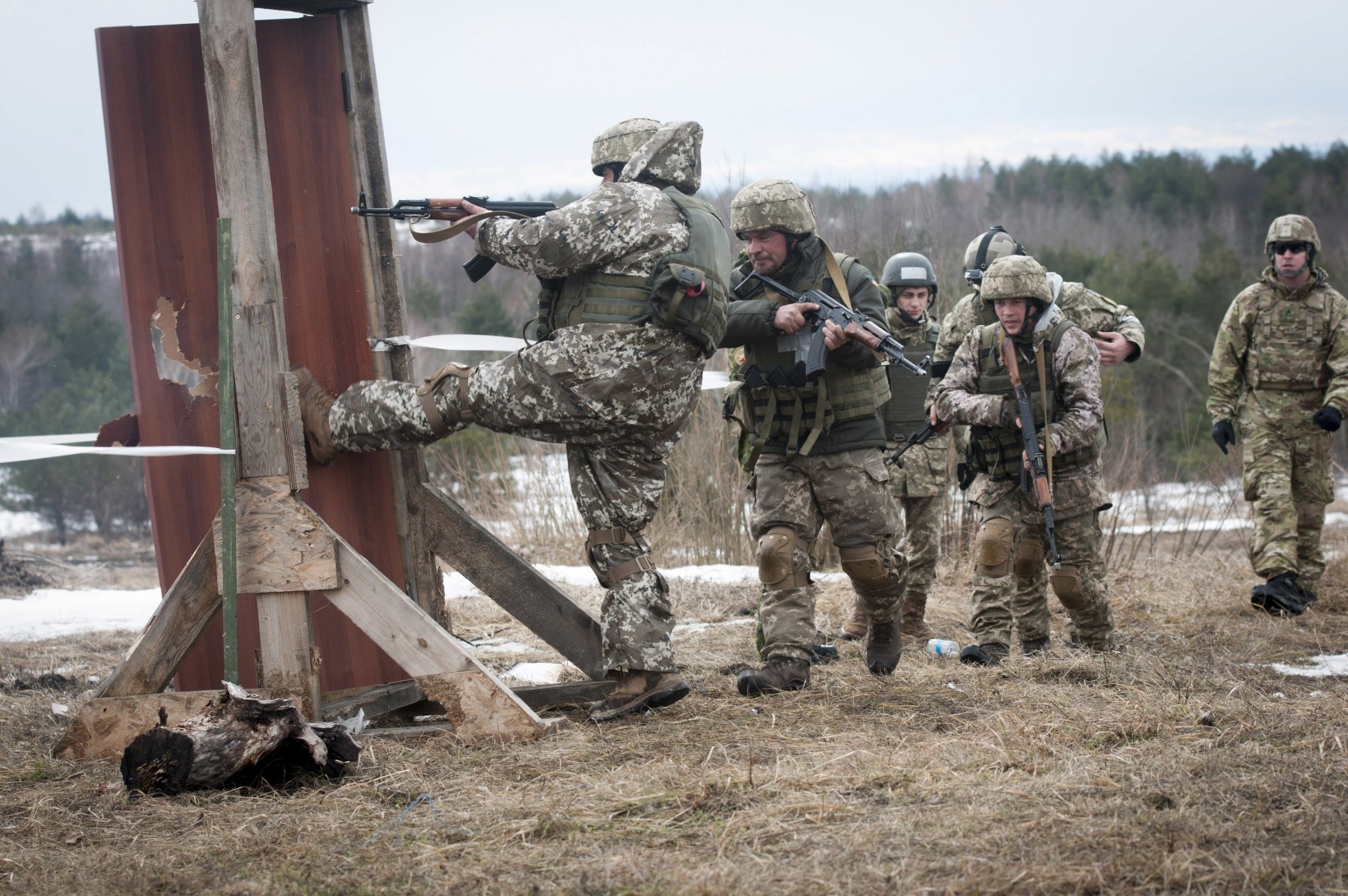 Breaching barriers in Ukraine | Article | The United States Army