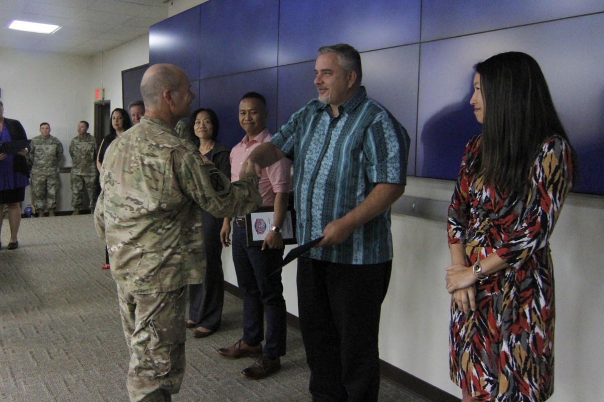 Civilian of the Quarter Awards | Article | The United States Army