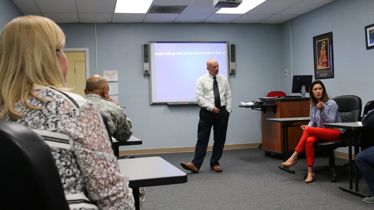 Hiring Our Heroes fellowship available to Soldiers here | Article | The ...