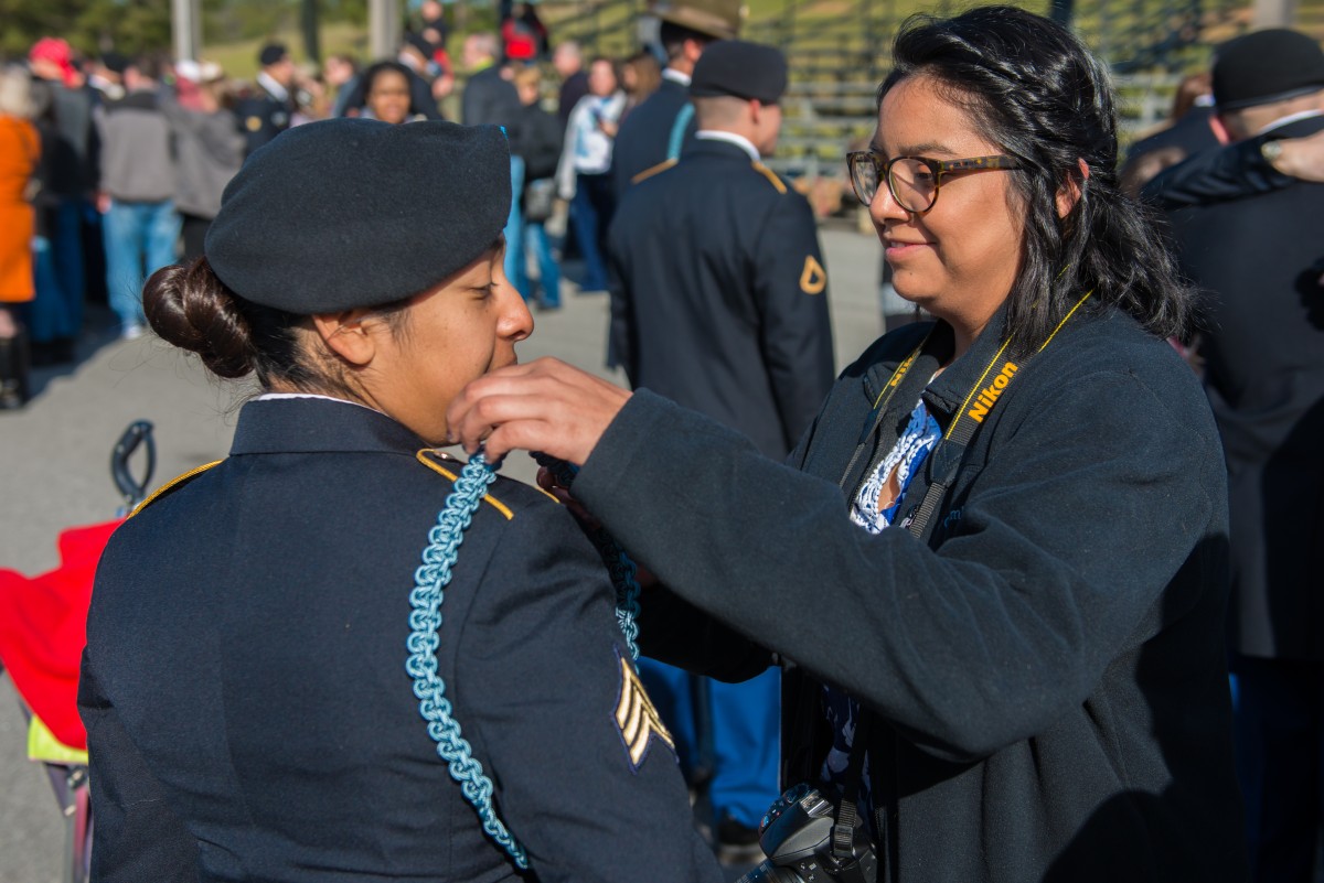 First Gender-Integrated Infantry One Station Unit Training Company ...