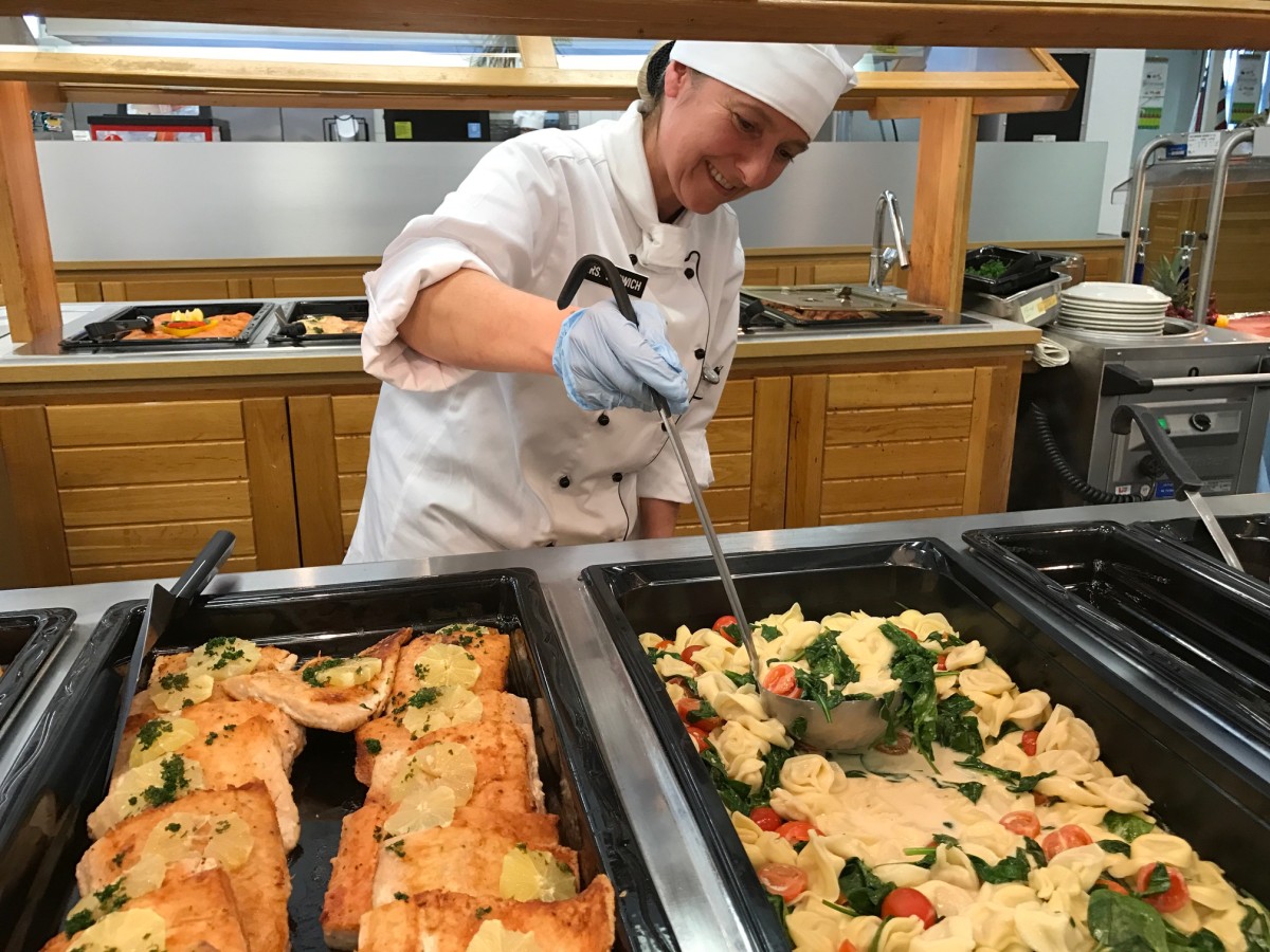 USAG Bavaria's CSM Hickey dining facility sets new standard in food ...