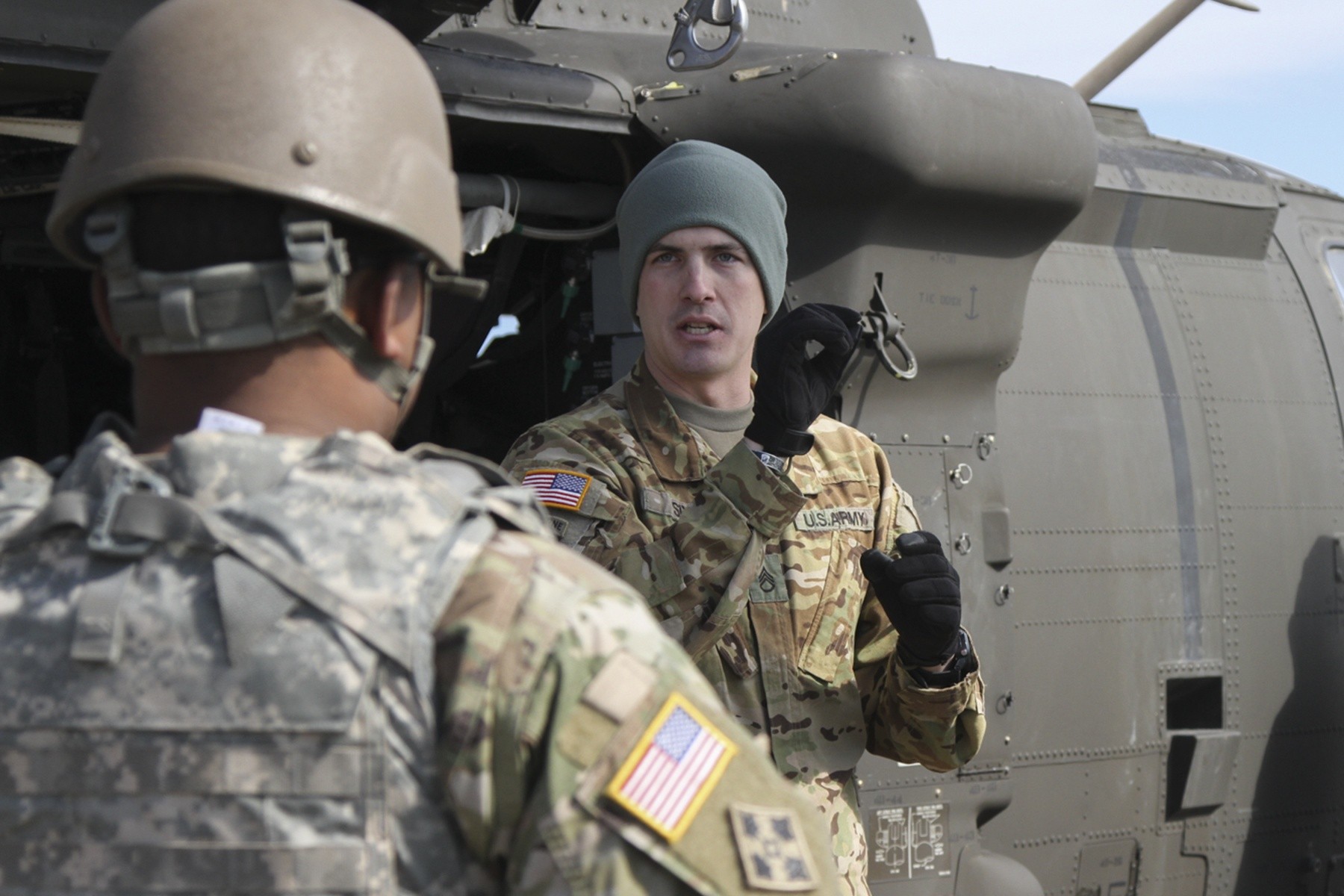 Lifeliner Soldiers train on MEDEVAC operations | Article | The United ...