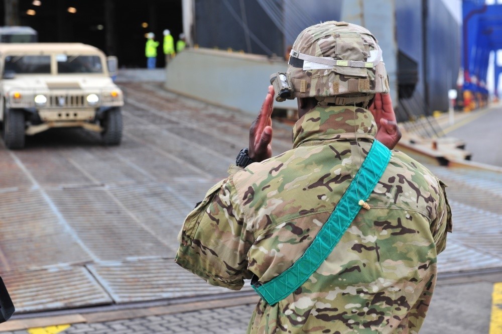 497th CSSB equipment arrives by seaport for Atlantic Resolve deployment ...